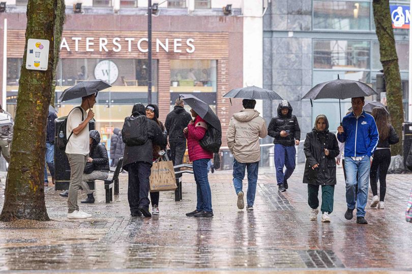 New weather maps show exact date UK to be drenched by miserable rain