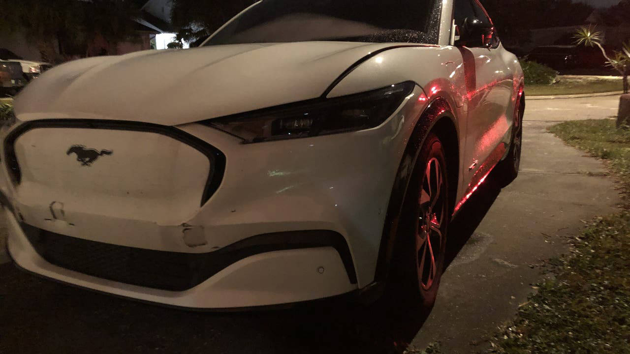 Winter Haven Police looking for driver accused of crashing into deputy ... Winter Haven Police looking for driver accused of crashing into deputy ...