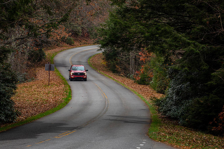 Federal hiring freeze could compromise Blue Ridge Parkway 'basic ...