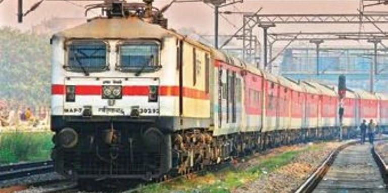 Panic on Hassan-Solapur Express as smoke emits from coach