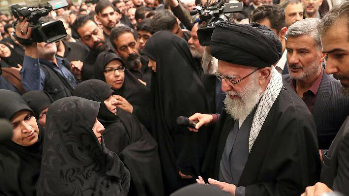 Komandan Garda Revolusi Pastikan Iran Bakal Serang Israel Komandan Garda Revolusi Pastikan Iran Bakal Serang Israel