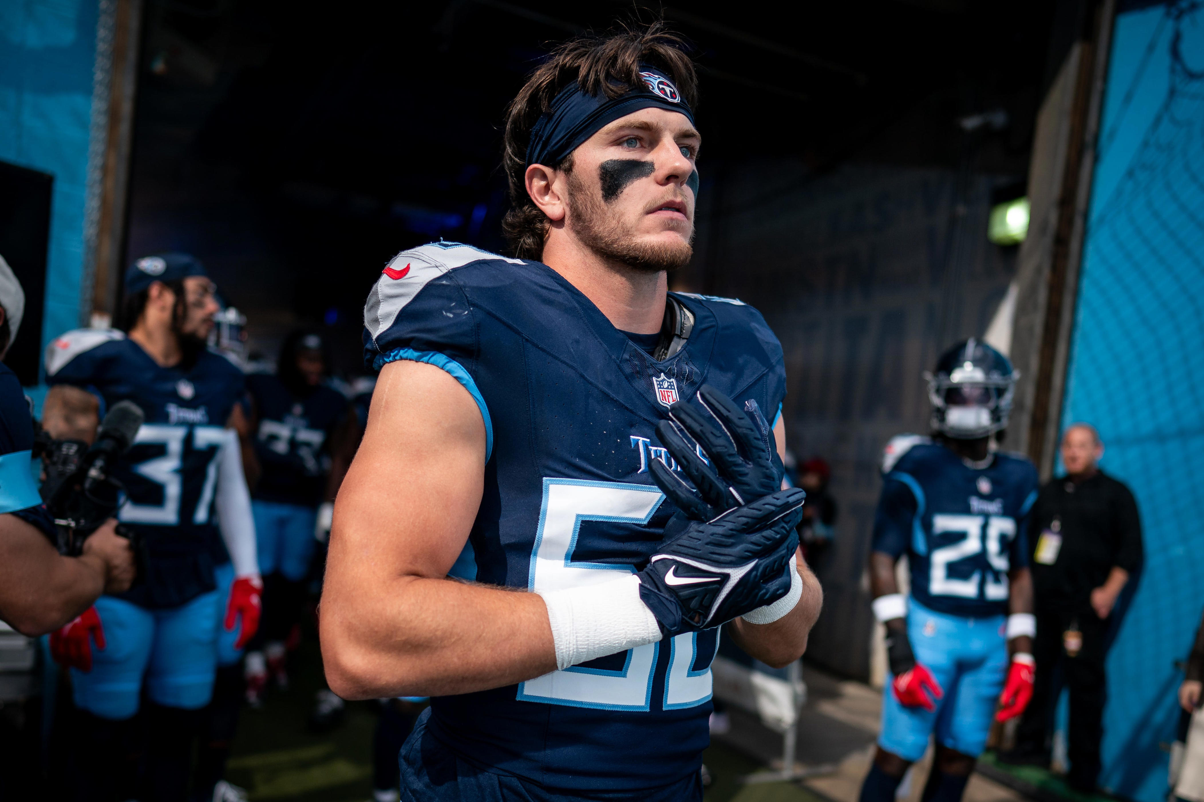 Jack Gibbens, former Tennessee Titans LB, signing with Mike Vrabel's ...