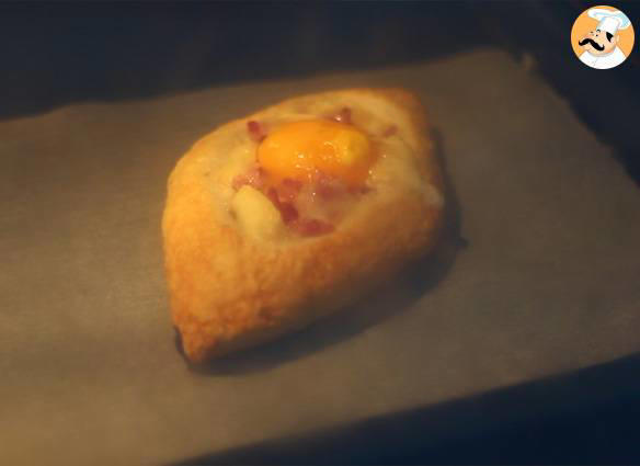 Egg boats with munster cheese