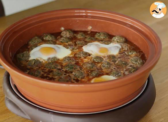 Kefta tagine (ground beef meatballs with spices and herbs)