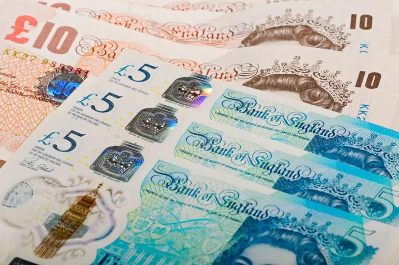DWP says Brits born before 1953 can claim £475 cash boost before Christmas DWP says Brits born before 1953 can claim £475 cash boost before Christmas
