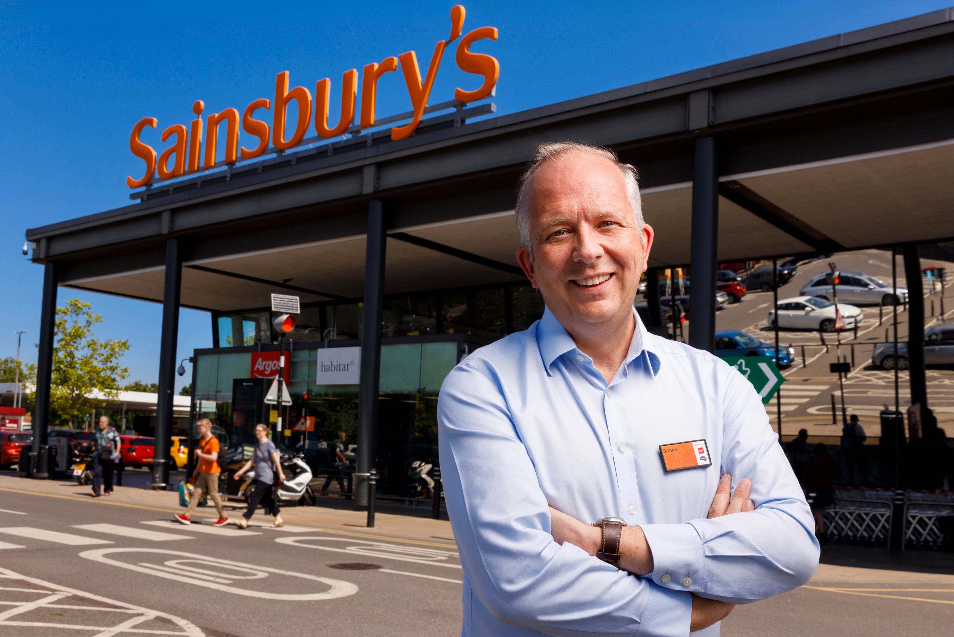 Sainsbury’s to slash prices as supermarket war with Tesco escalates