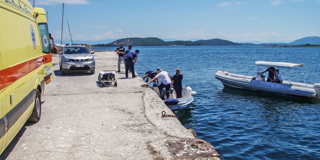 Ηράκλειο: Άνδρας ανασύρθηκε χωρίς τις αισθήσεις του από την παραλία ...