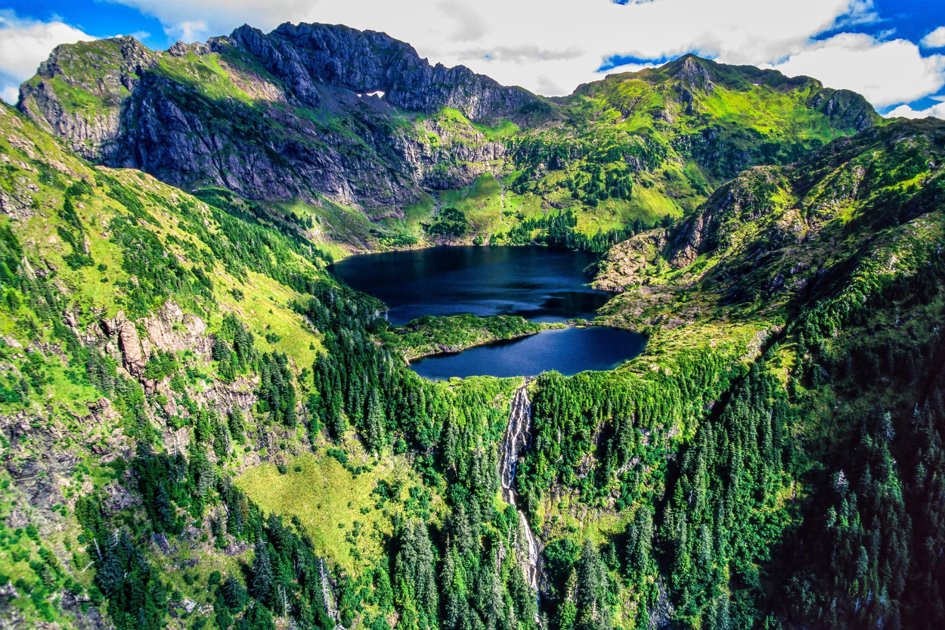 30 Fascinating Photos That Different Than What You See At First Glance