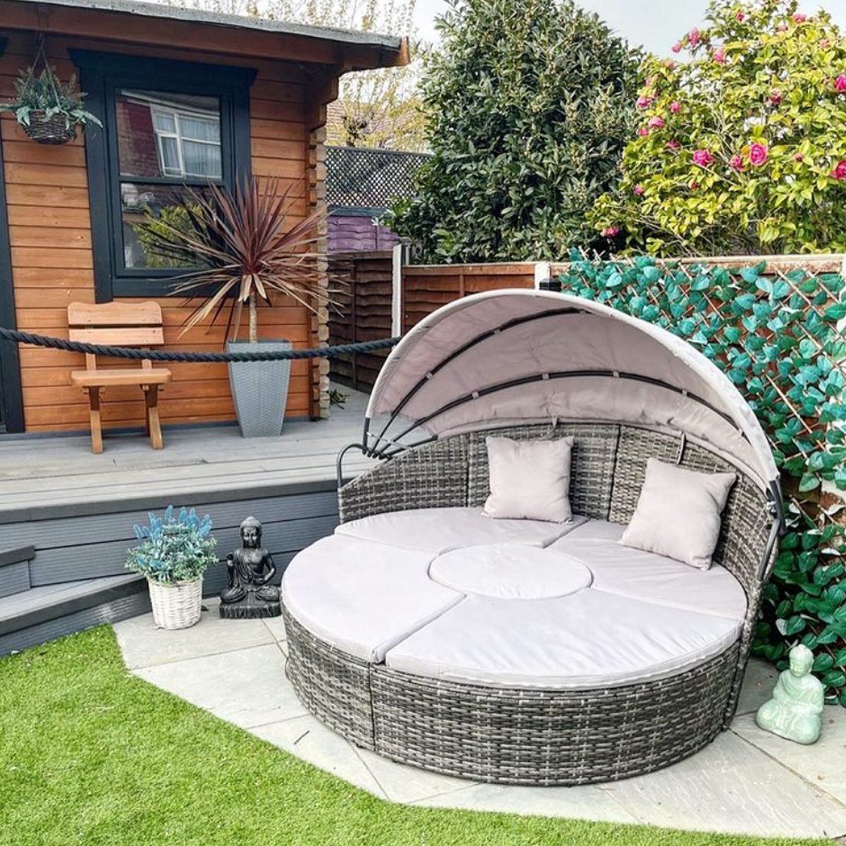 10 fun outdoor seating ideas for your backyard