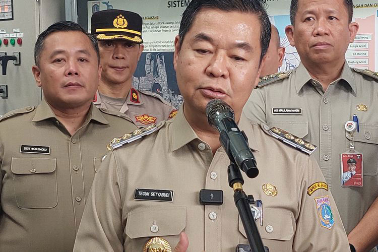 Sah! Pemprov DKI Jakarta Tetapkan UMP 2025 Jadi Rp 5,3 Juta perbulan ... Sah! Pemprov DKI Jakarta Tetapkan UMP 2025 Jadi Rp 5,3 Juta perbulan ...