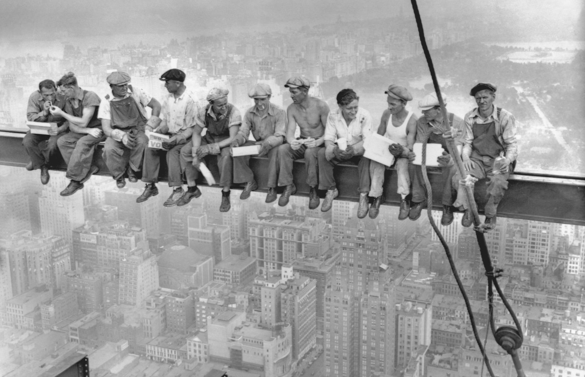 Incredible historical photos of New York City's skyscraper boom