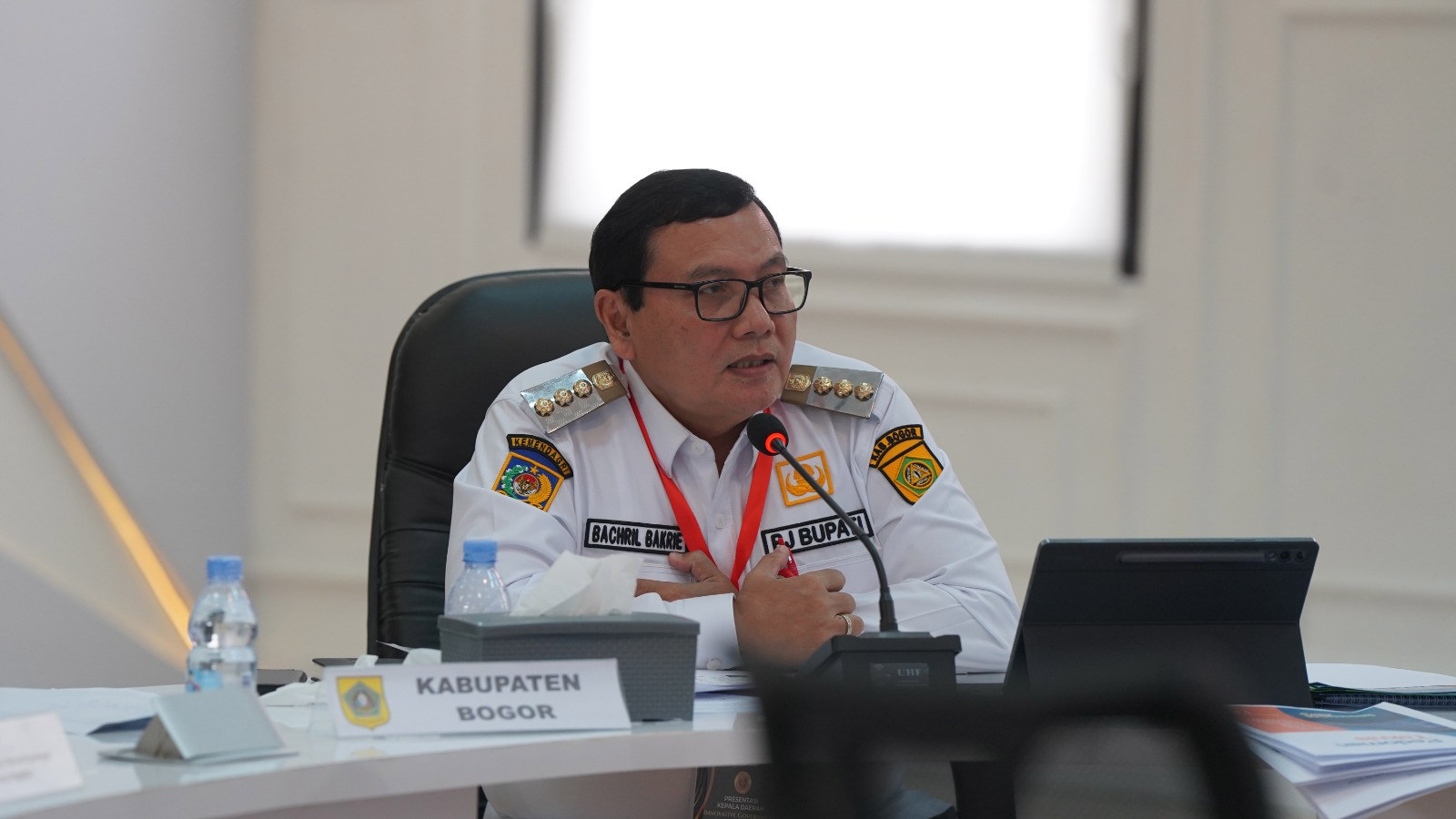 Pj Bupati Bogor Bachril Bakri Minta Seluruh ASN Bersikap Netral di ... Pj Bupati Bogor Bachril Bakri Minta Seluruh ASN Bersikap Netral di ...