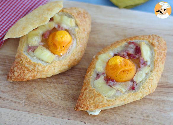 Egg boat de bacon y queso munster