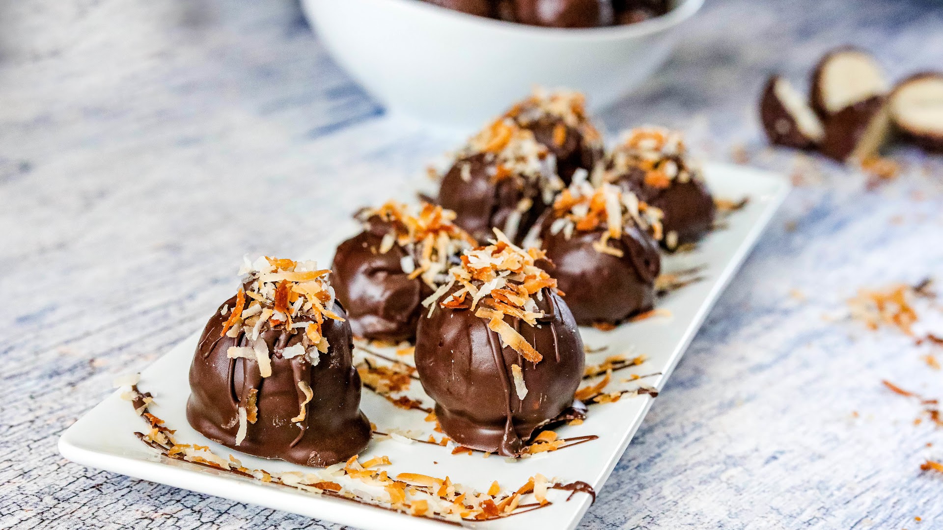 If You're Looking For A Coconut Treat Or An Easy Edible Gift To Give ...