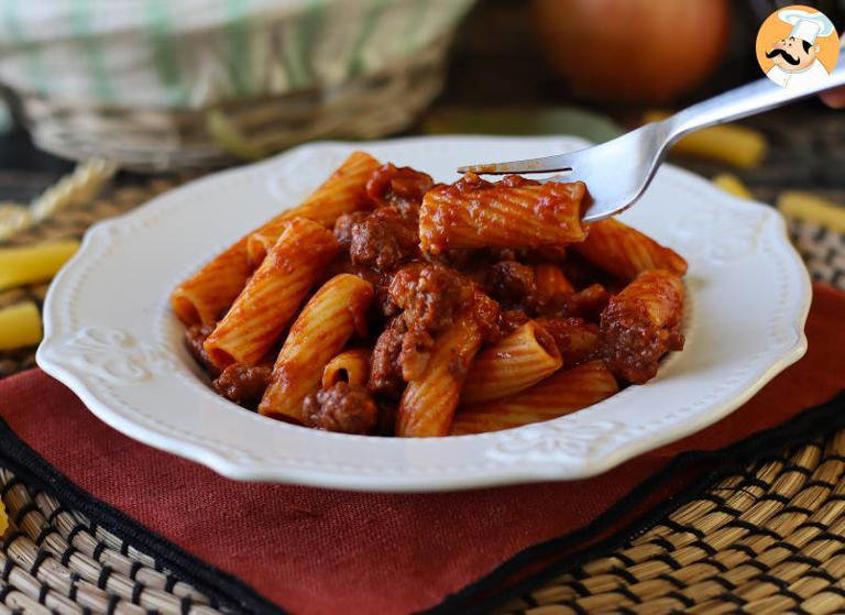 Pasta con sugo di salsiccia: un piatto semplice e dal gusto intenso