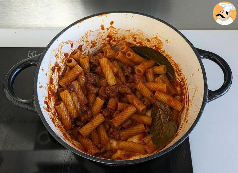 Pasta con sugo di salsiccia: un piatto semplice e dal gusto intenso