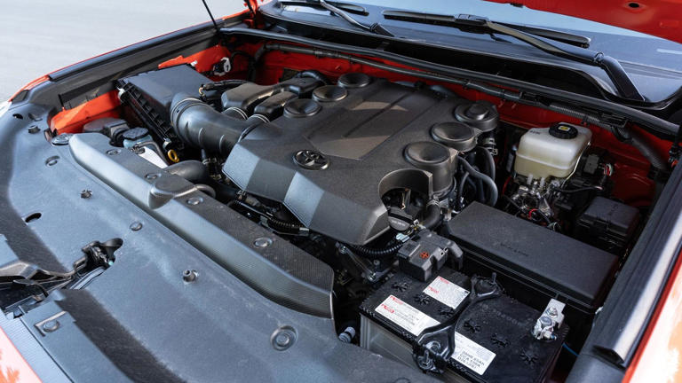 The Biggest 6-Cylinder Engines In Modern Cars