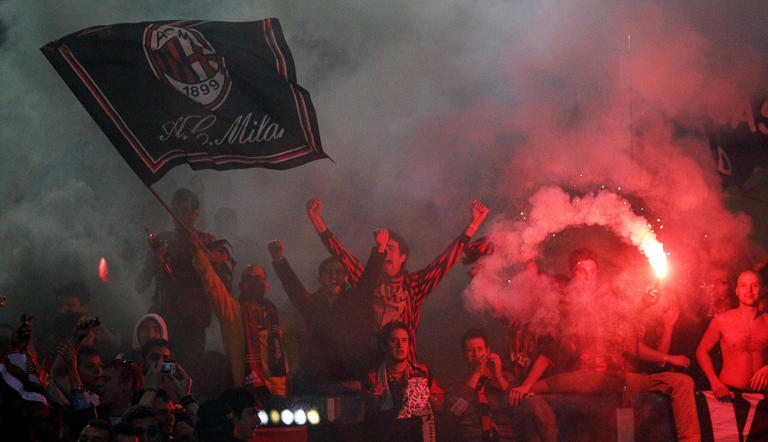 Sarà contestazione. I primi striscioni: «Andatevene via»
