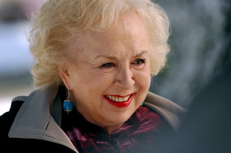 En Mémoire: La Triste Cause Du Décès De Doris Roberts