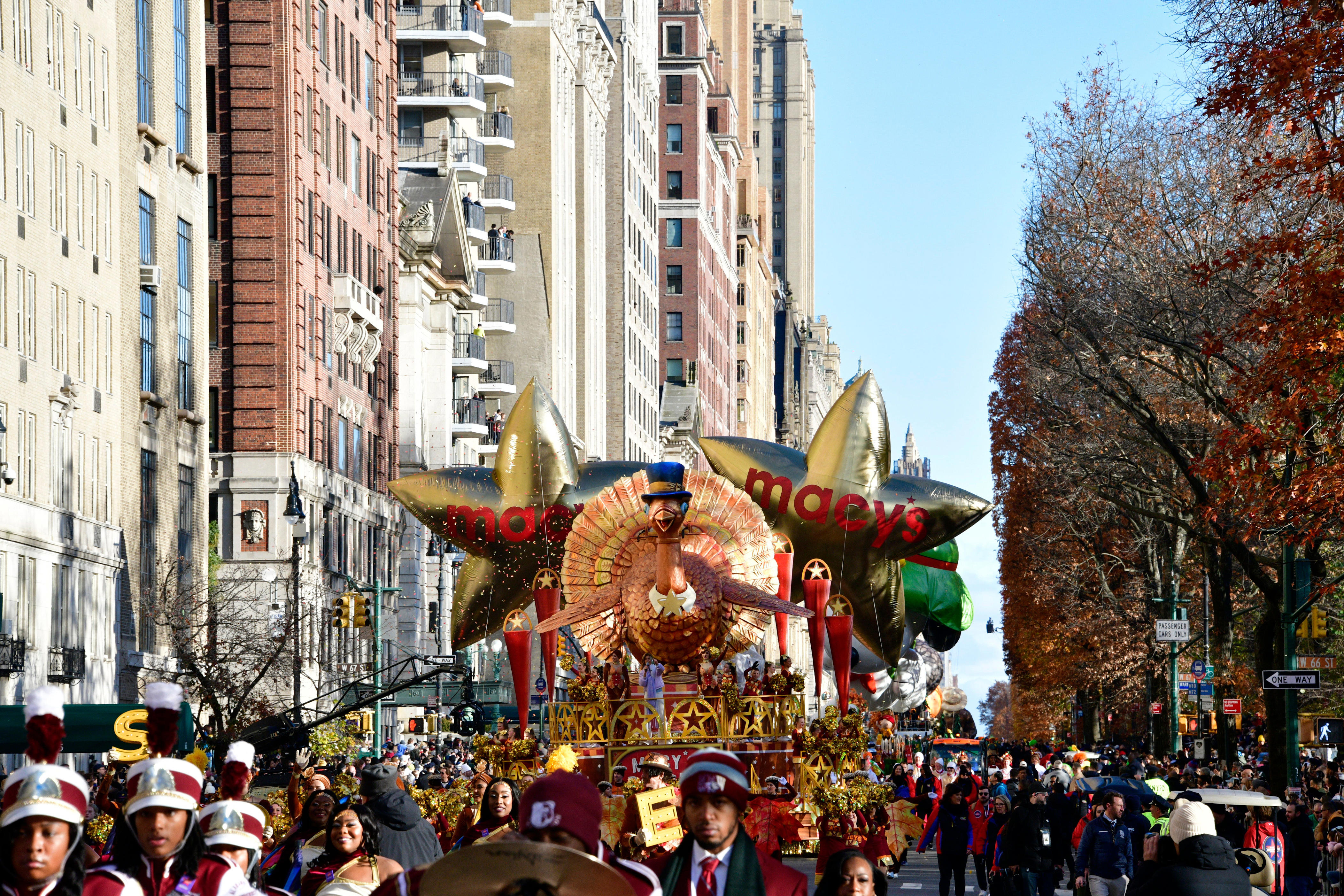 2024 Macy's Thanksgiving Day Parade balloons, floats, performers: See ...
