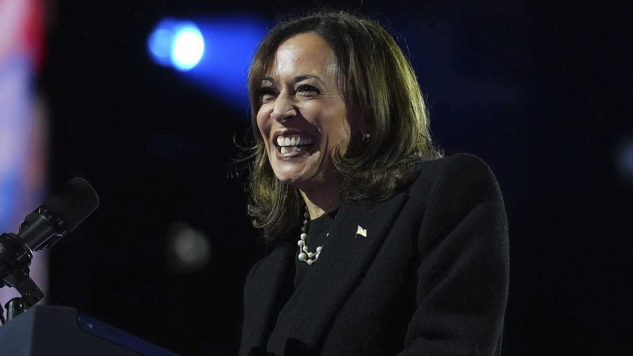 Kamala Harris makes last pitch to voters Kamala Harris makes last pitch to voters