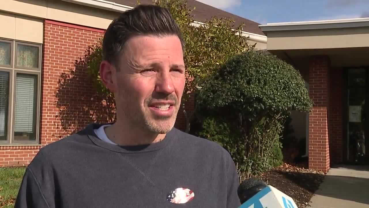 'Smooth as it's ever been': Voters cast ballots in KS, MO 'Smooth as it's ever been': Voters cast ballots in KS, MO