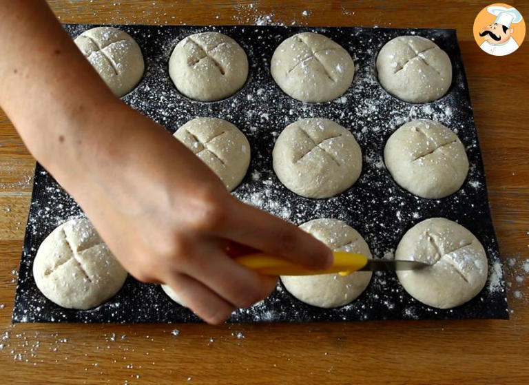 Bollos de pan sin amasado - ¡resultado crujiente y tierno!