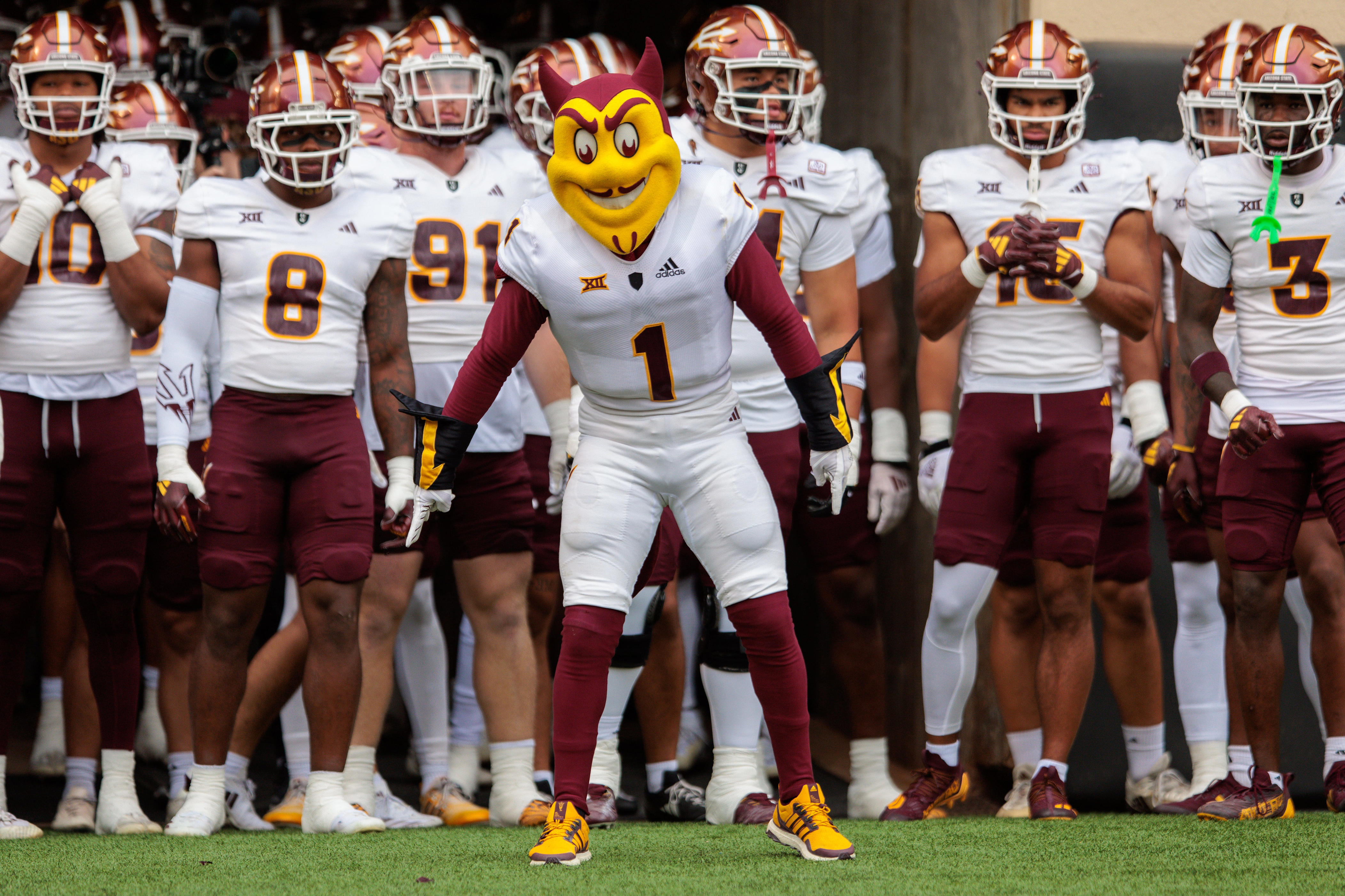 ASU football bowl projections. SMU, Louisville projected opponents