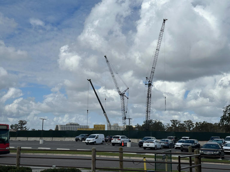 Cranes Arrive at Reflections Lakeside Lodge Construction Site in Walt ...