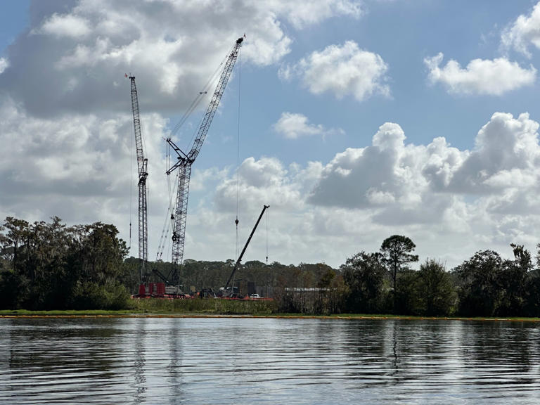 Cranes Arrive at Reflections Lakeside Lodge Construction Site in Walt ...