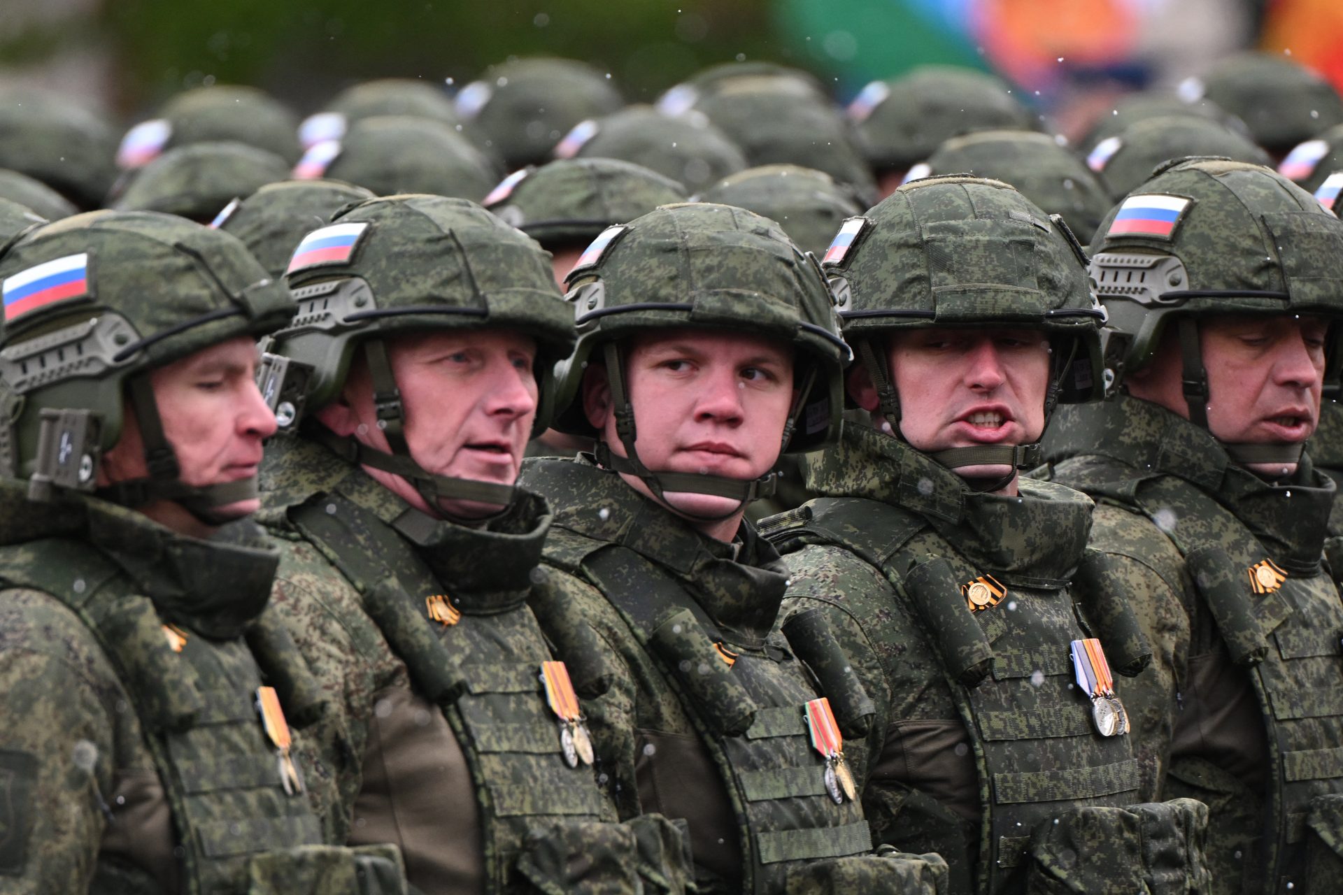 Massive Russian forces await in Belarus, official warns