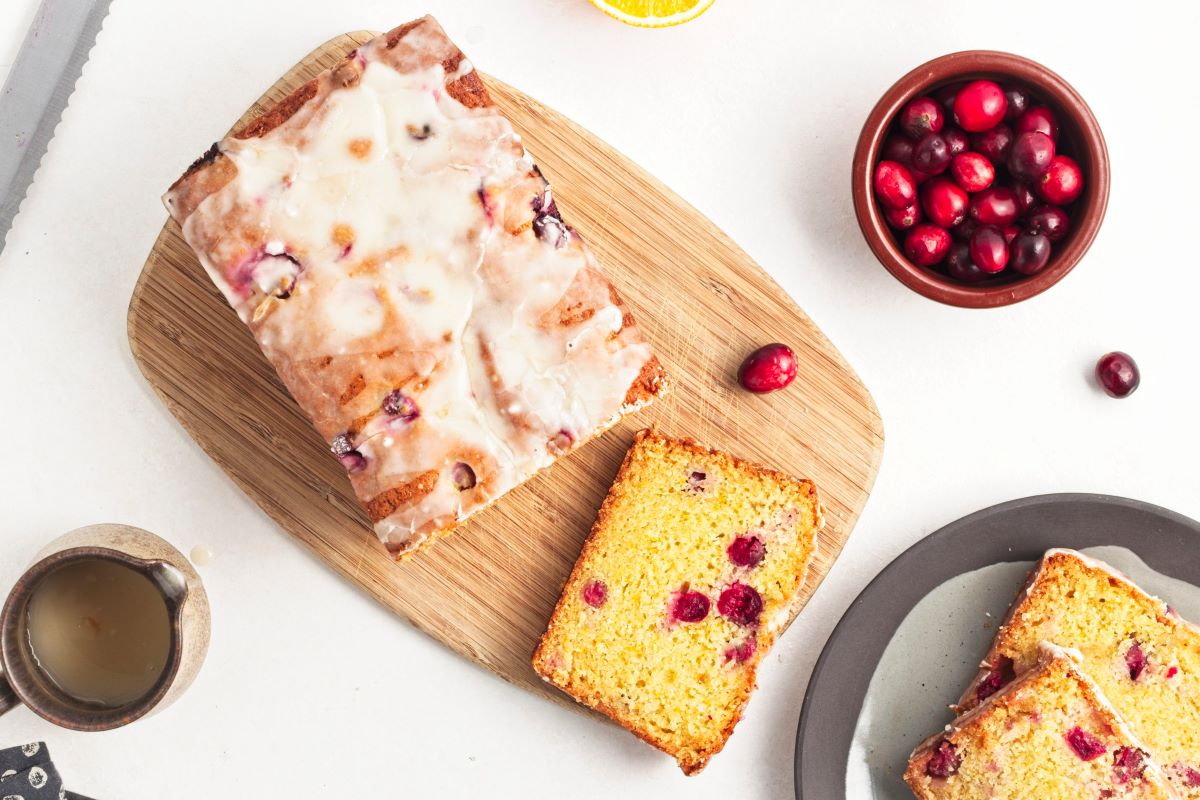 11 Speedy Sweet Loaf and Morning Cake Combos for Early Risers