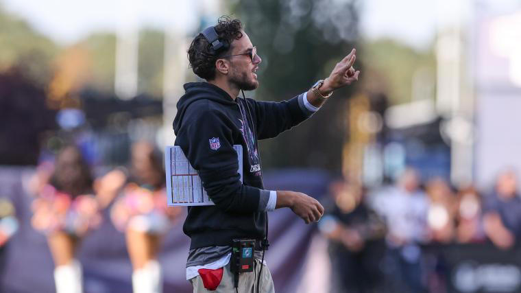 Steelers defensive back takes shot at Dolphins, Mike McDaniel responds Steelers defensive back takes shot at Dolphins, Mike McDaniel responds