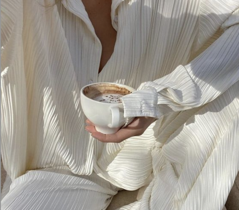 An anti-aging pillow? My best beauty routine investments (Sleep & Glow ...