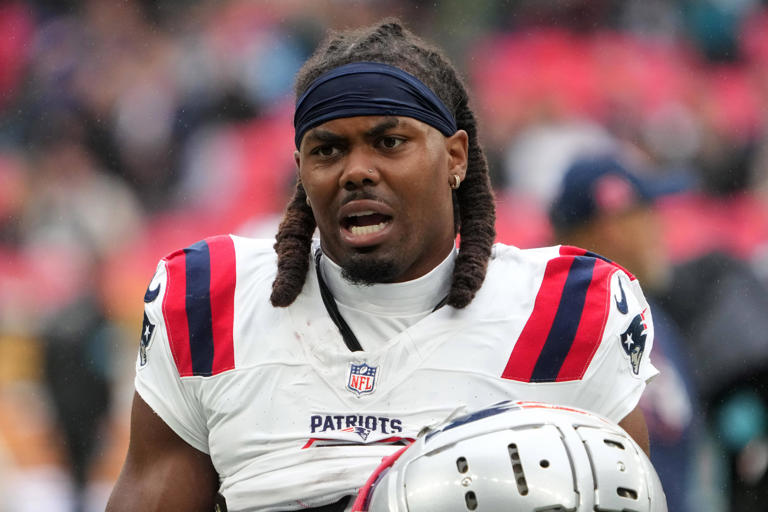 Patriots coach Jerod Mayo opens up on decision to cut WR K.J. Osborn Patriots coach Jerod Mayo opens up on decision to cut WR K.J. Osborn
