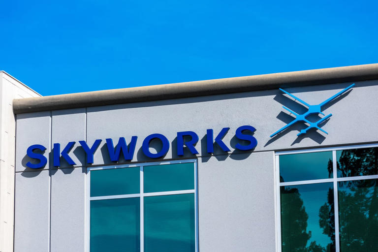 Skyworks and Qorvo Stocks Are Cut to Sell. It’s About Apple’s iPhone Sales.
