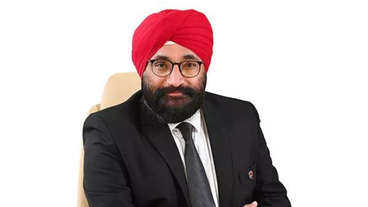 Arvinder Sahney takes the reins of IOC chairman Arvinder Sahney takes the reins of IOC chairman