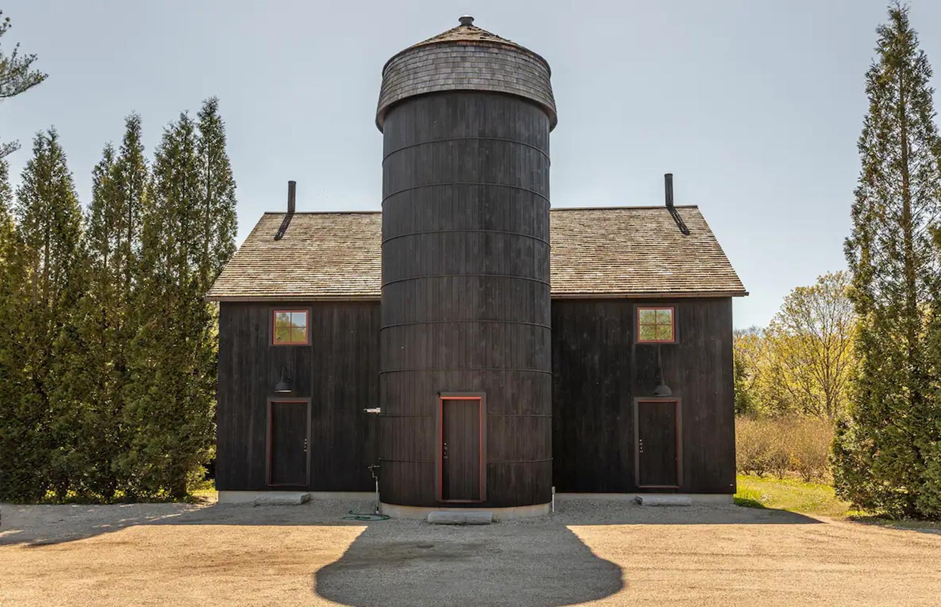 Step Inside These Beautiful Barn Conversions In America, Around The World
