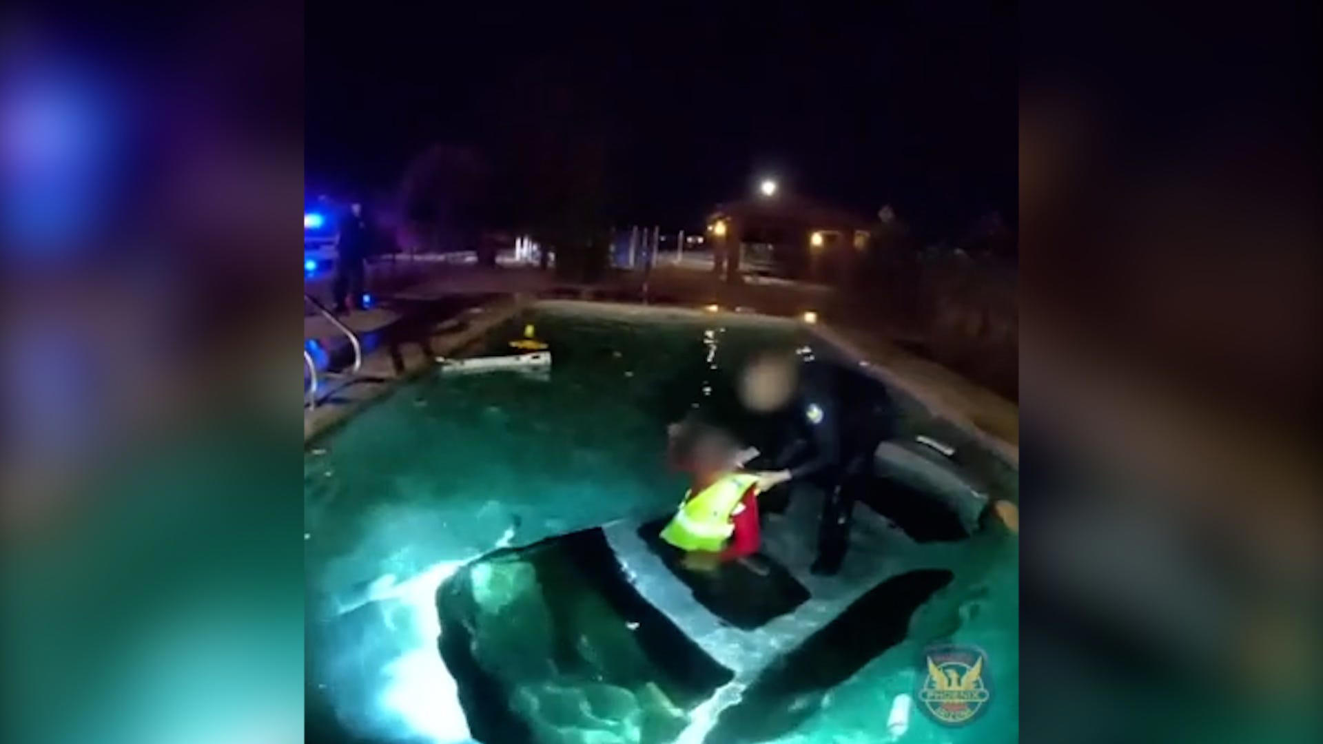 Dramatic video shows Phoenix police rescue, pull man from car submerged ... Dramatic video shows Phoenix police rescue, pull man from car submerged ...