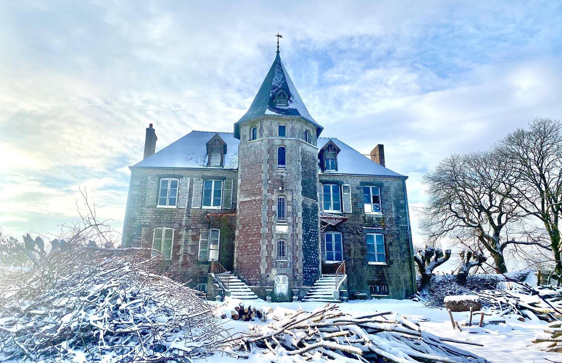 Meet the couple that transformed their 300-year-old abandoned château home
