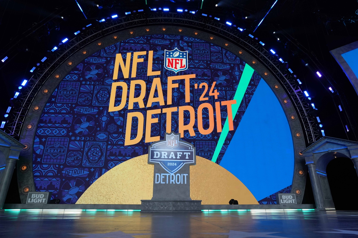 The top 10 picks of a 2025 NFL mock draft