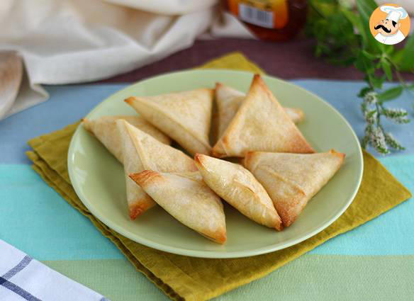 Goat cheese and honey samosas