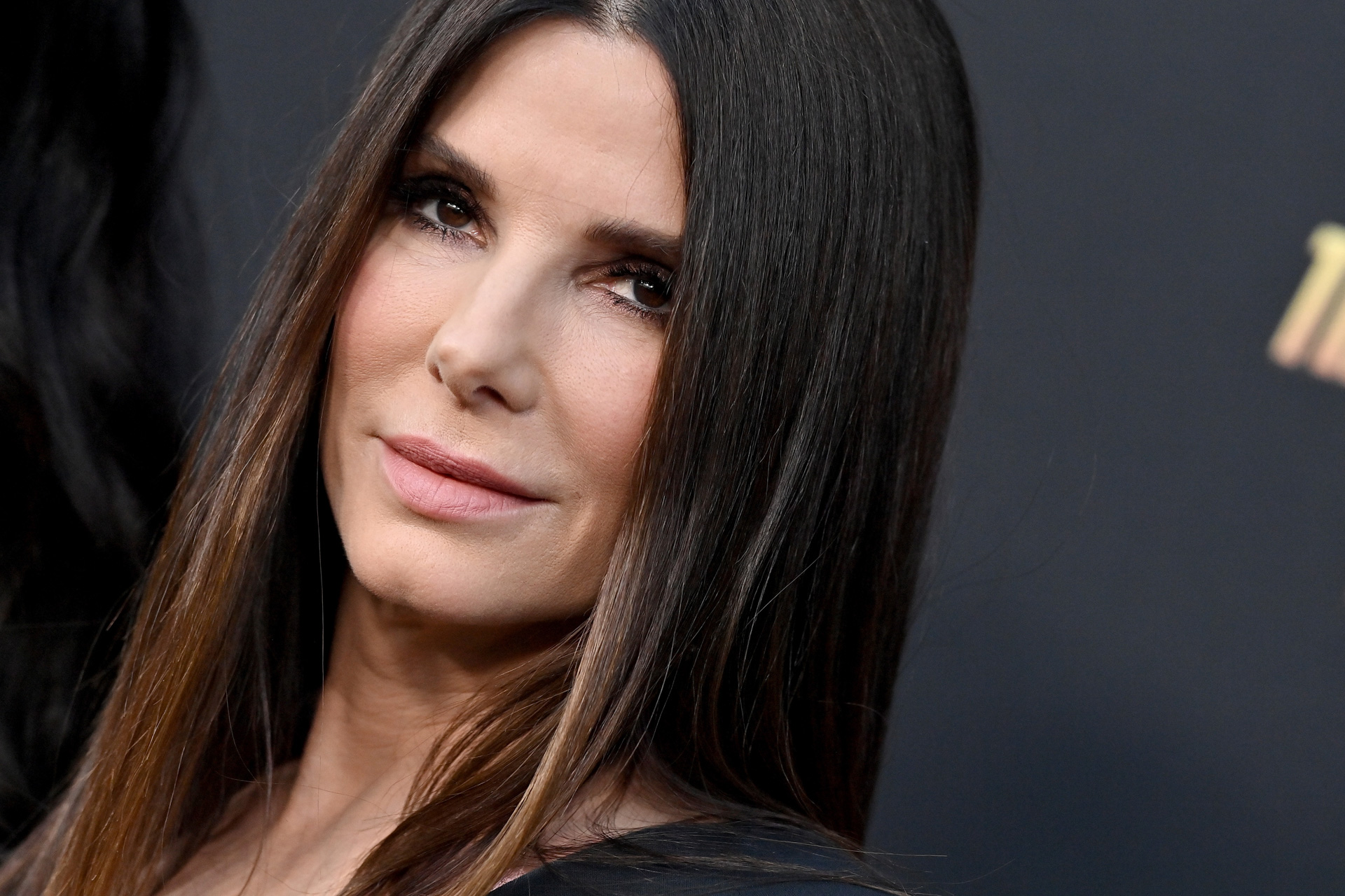 Pourquoi Sandra Bullock est-elle devenue pom-pom girl