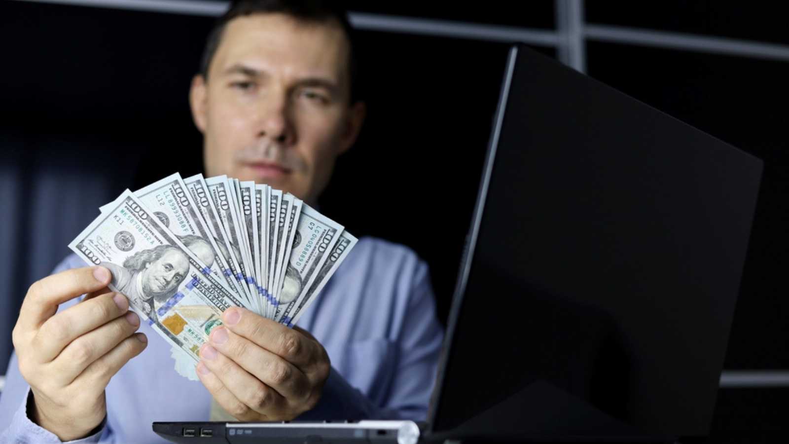 Signs you’re no longer middle class