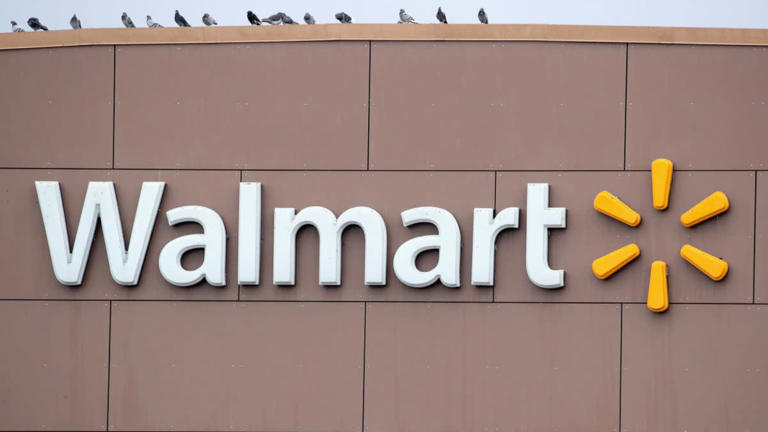 Walmart is selling a 'heavy duty' $75 folding hand truck for $35, and ...