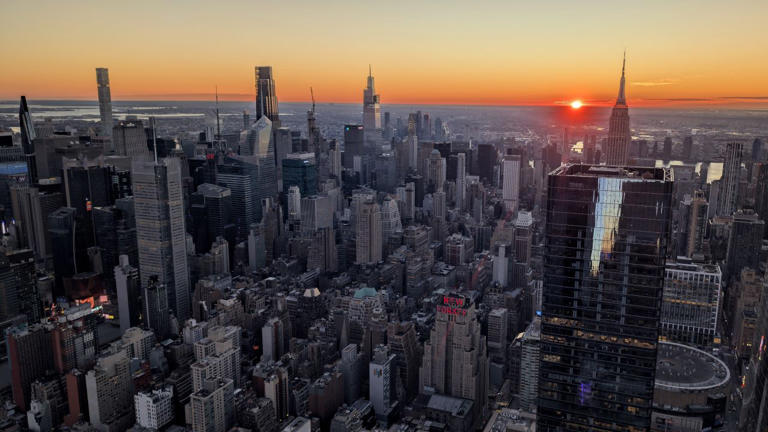 NYC dem socialist Zohran Mamdani wins primary election: What is his ...
