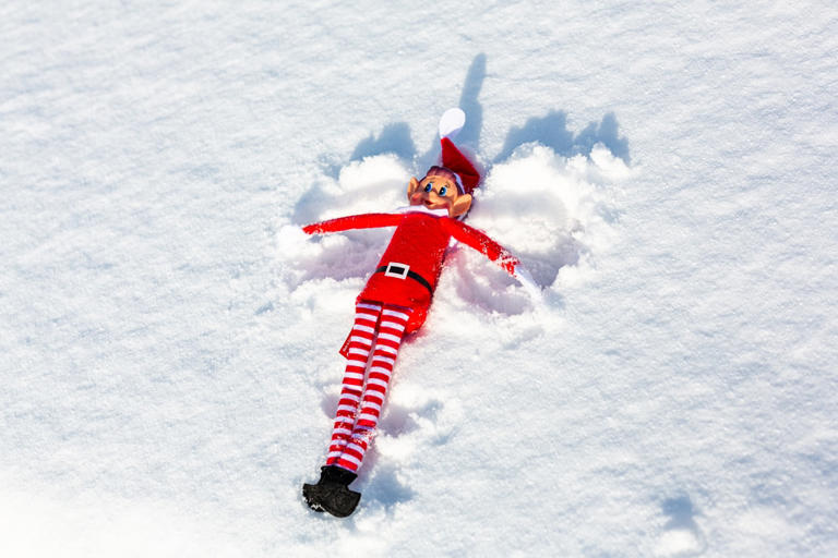 Easy & funny Elf on the Shelf ideas for kids