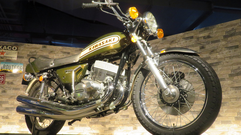 5 Iconic Kawasaki Motorcycles From The 1970s
