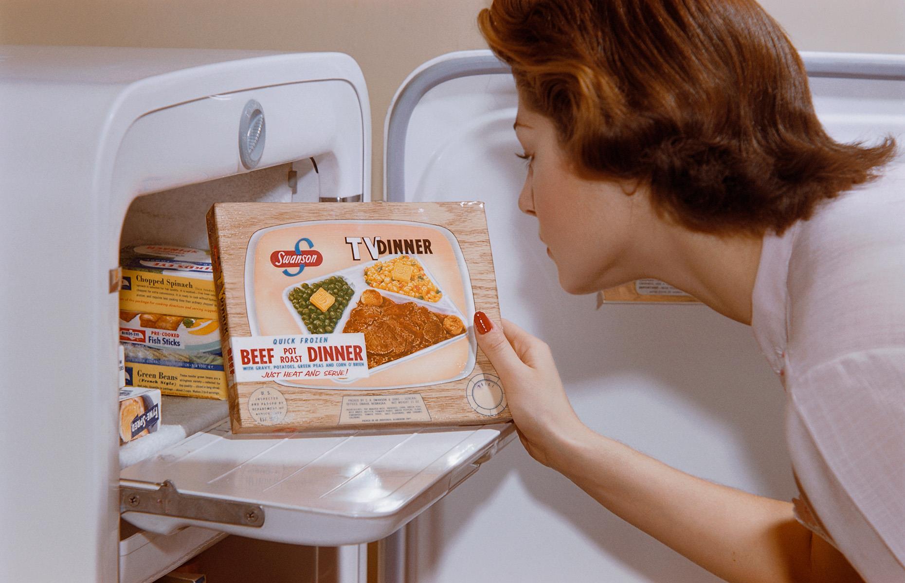 Fascinating vintage photos of 1950 American home life