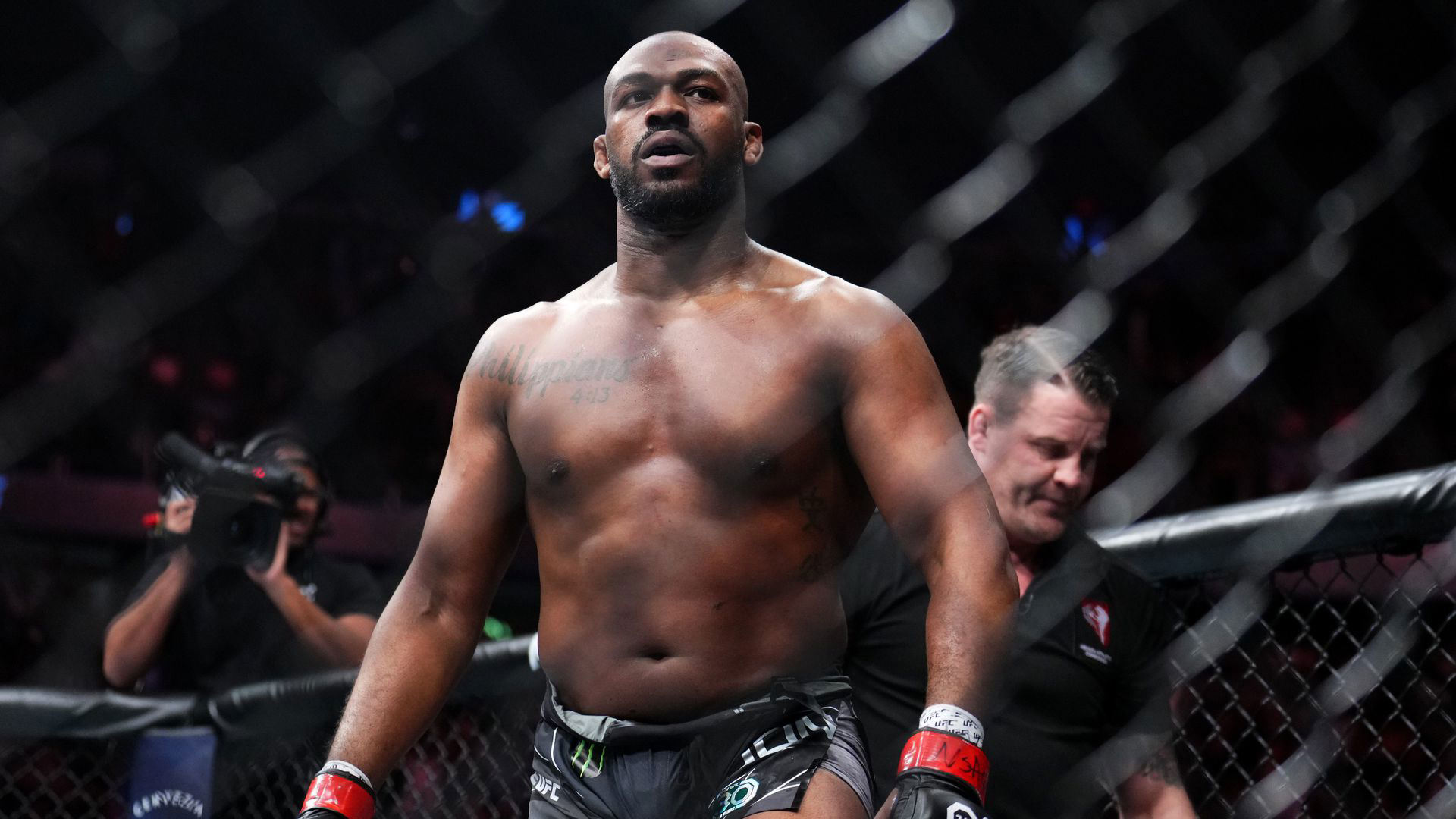 Jon Jones didn’t like new UFC gloves, calls it ‘a major relief’ to have ... Jon Jones didn’t like new UFC gloves, calls it ‘a major relief’ to have ...
